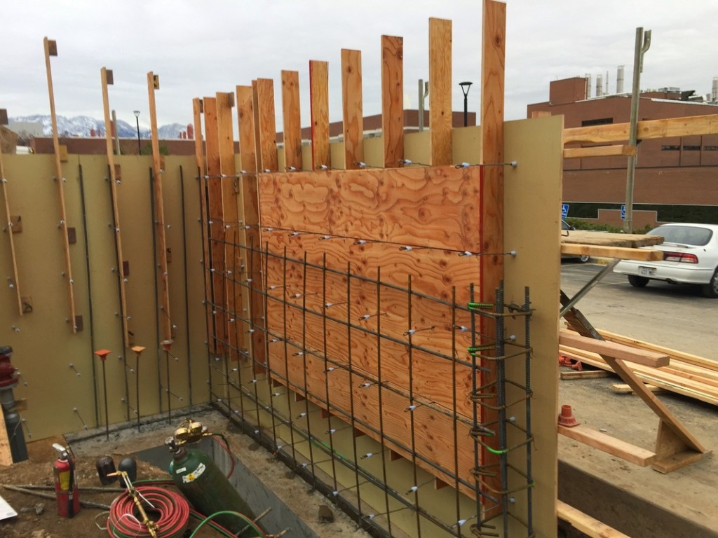 Forming Concrete Foundation Walls