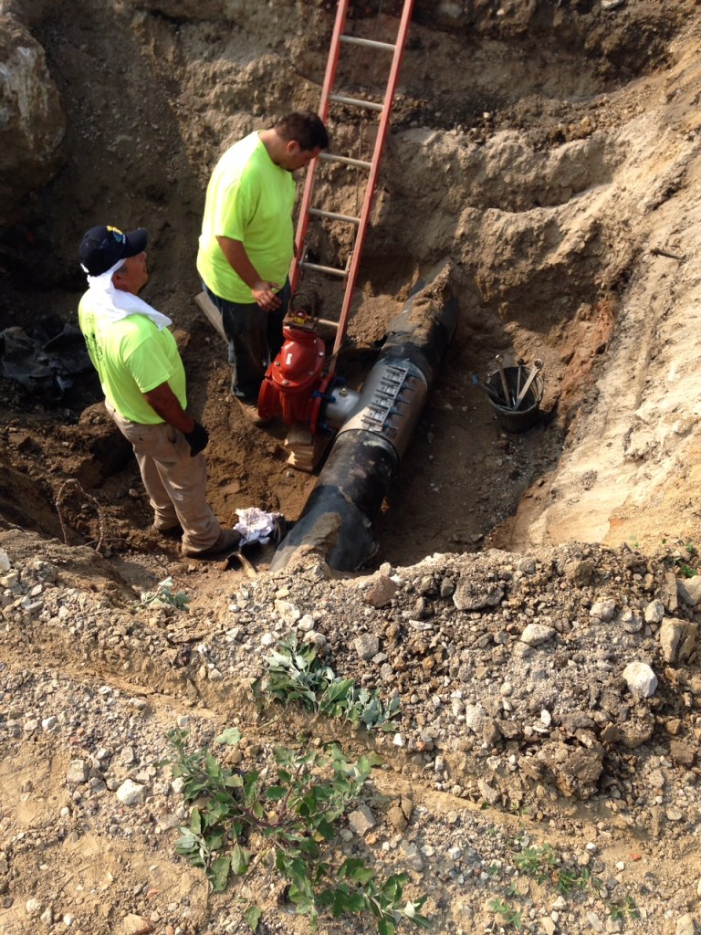 Tapping Sleeve & Valve