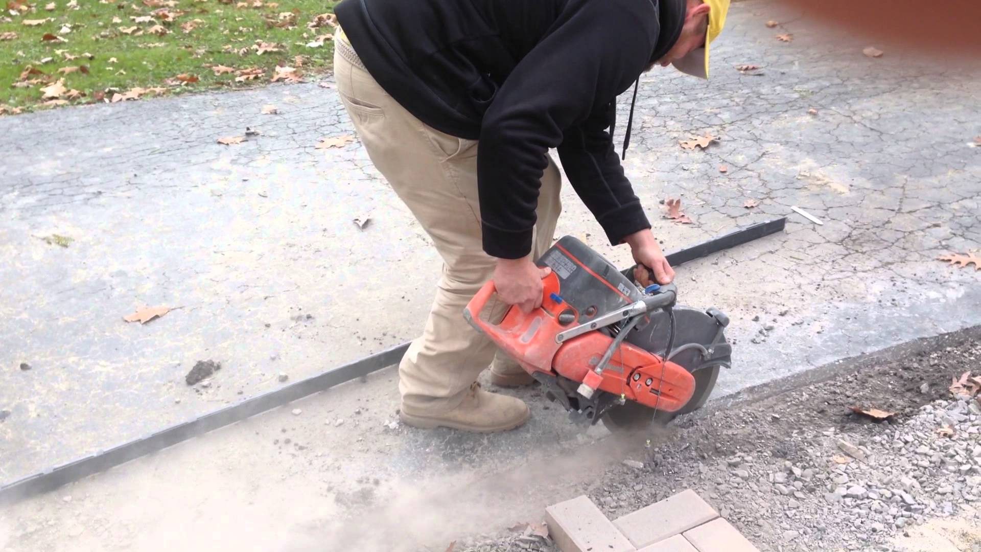 Cutting Asphalt Pavement