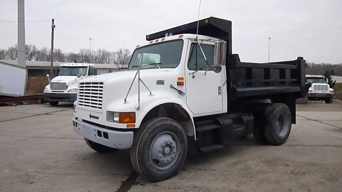 Standard On-Road Dump Trucks